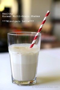 Misugaru Latte (Korean Multigrain Shakes) - My Korean Kitchen