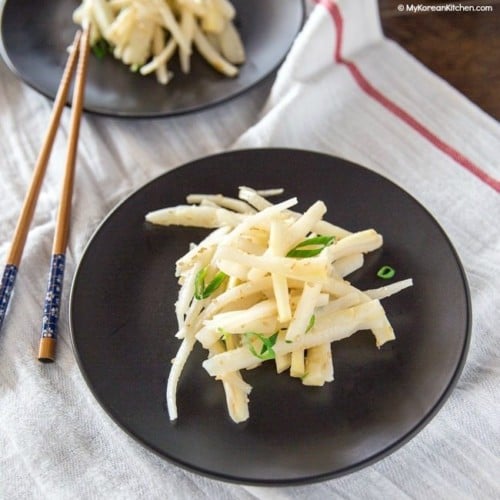 Doraji Namul (Sautéed Bellflower Root) - My Korean Kitchen