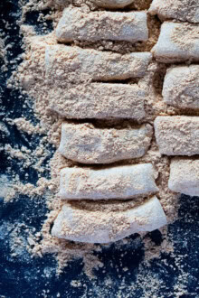Injeolmi Recipe (Korean Rice Cake with Soybean Powder) - My Korean Kitchen